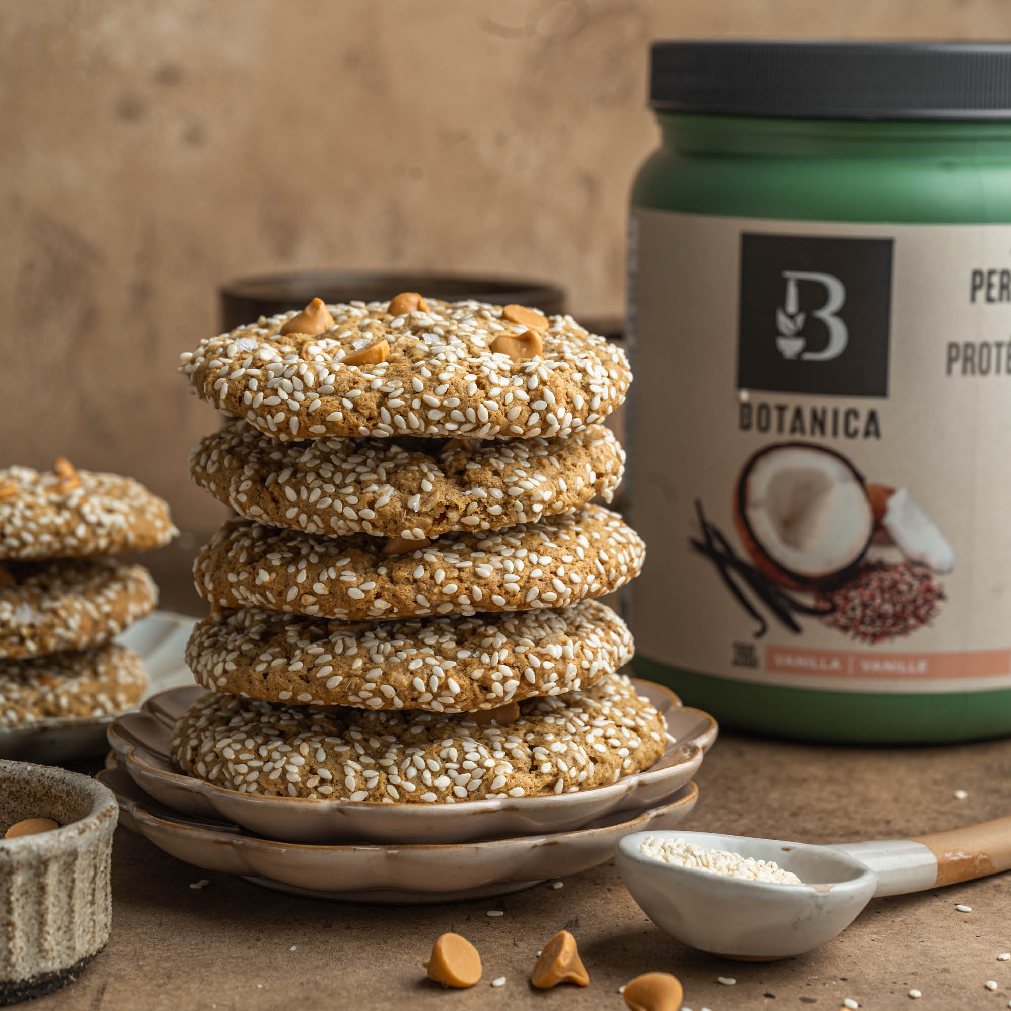 Biscuits protéinés au caramel écossais – Botanica Health